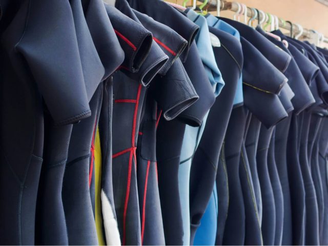 How to Find the Right Wetsuit for the Whole Family - Overton's