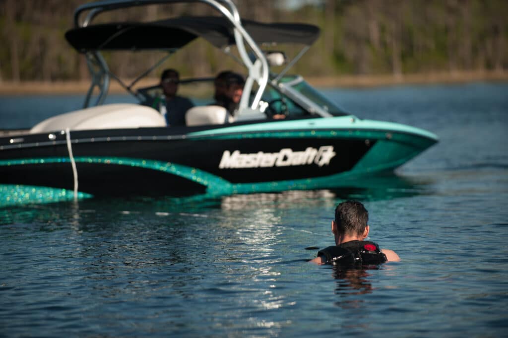How to Water Ski for Beginners - Overton's